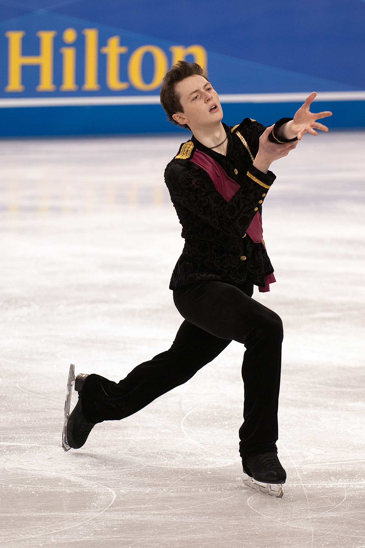 Jordan Moeller returns to ice and prepares for annual show - Figure ...