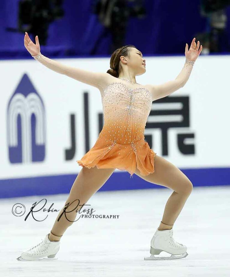 Photos – 2022 NHK Trophy – Figure Skaters Online