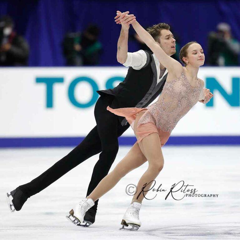 Photos – 2022 NHK Trophy – Figure Skaters Online