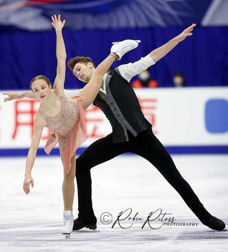 Photos – 2022 NHK Trophy – Figure Skaters Online