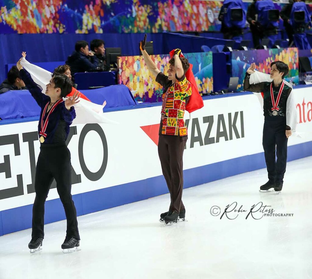 Photos – 2023 NHK Trophy – Figure Skaters Online
